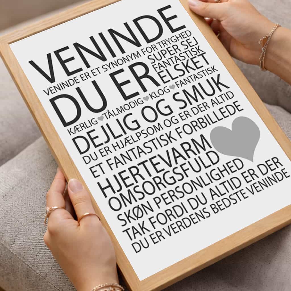 Årets veninde plakat | Se det store udvalg og gaveidéer her 😍