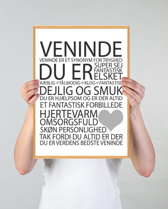 Årets veninde plakat | Se det store udvalg og gaveidéer her 😍