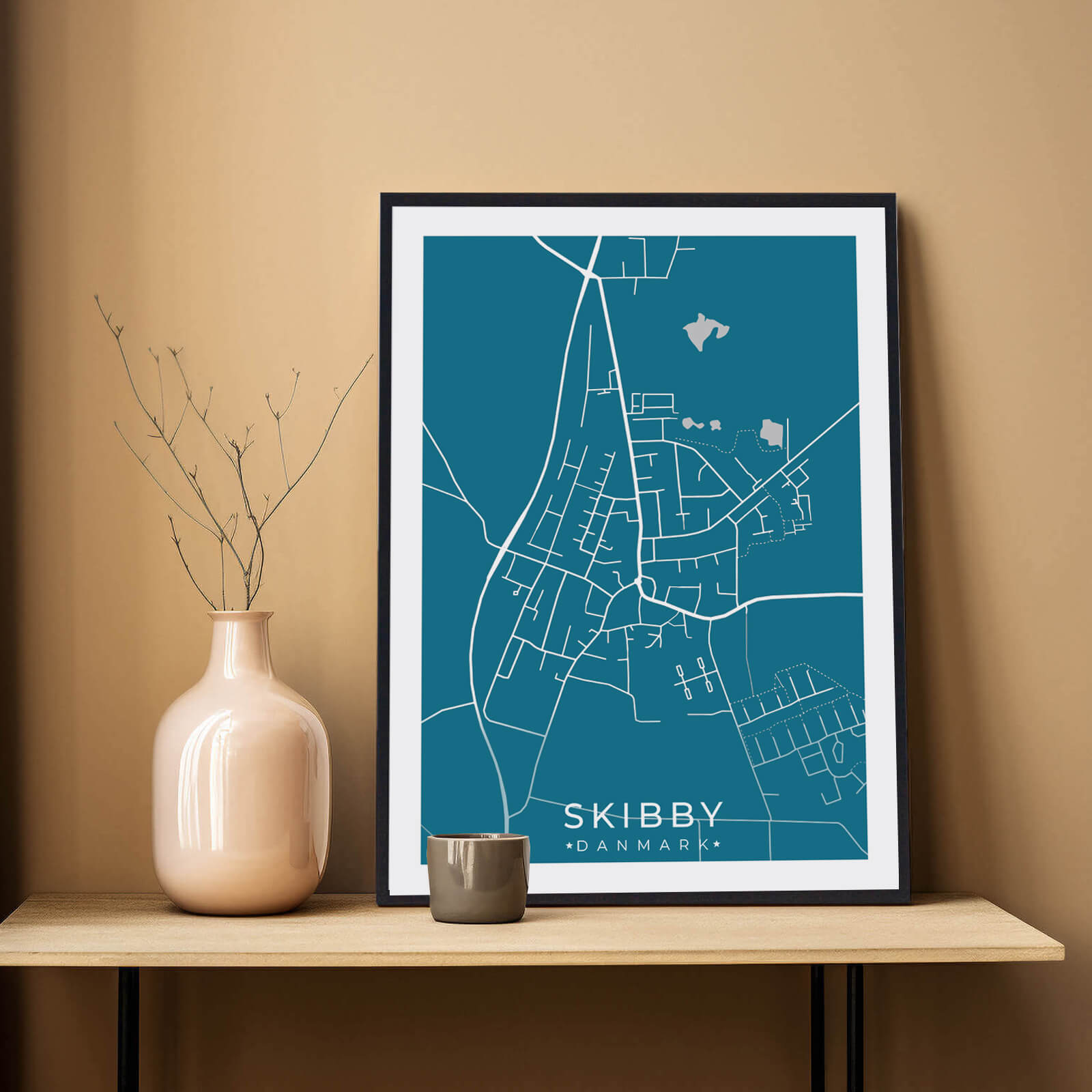 Skibby byplakat – 💛💛 Altid flotte Skibby byplakater på lager 😍